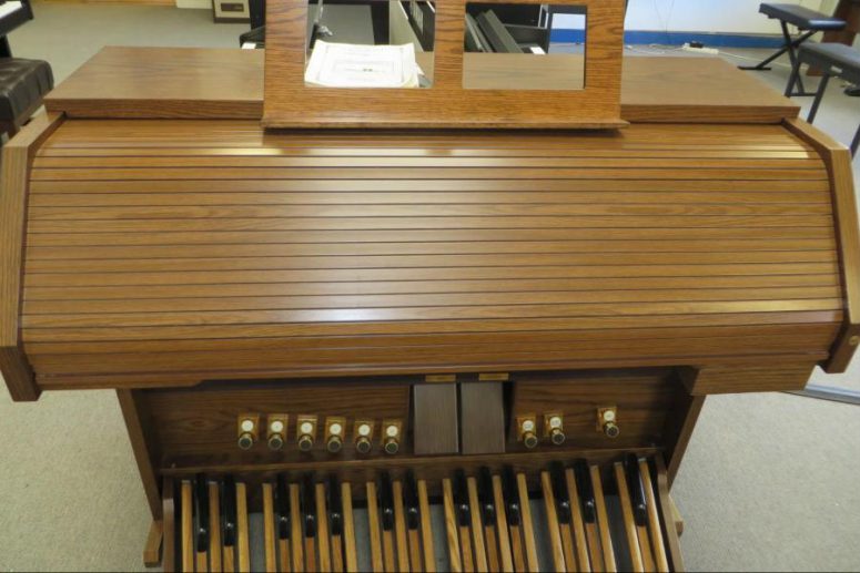 Prestige V_04 – Cotswold Organ Company | Digital Church Organs ...